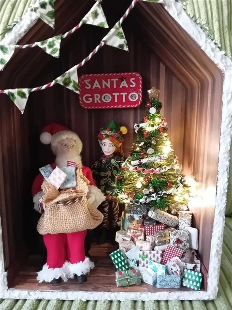 12TH SCALE DOLLS House Room Box Santa's Grotto Handmade One of a Kind £ ...