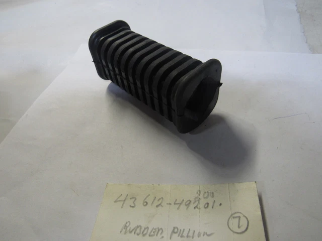 NOS SUZUKI GS1100E gn400 gs650 gs450L Passenger Peg Cover 43612-49201 ...