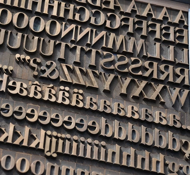 POLICE DE CARACTÈRES à dorer 19 mm fer relieur dorure bronze laiton ...