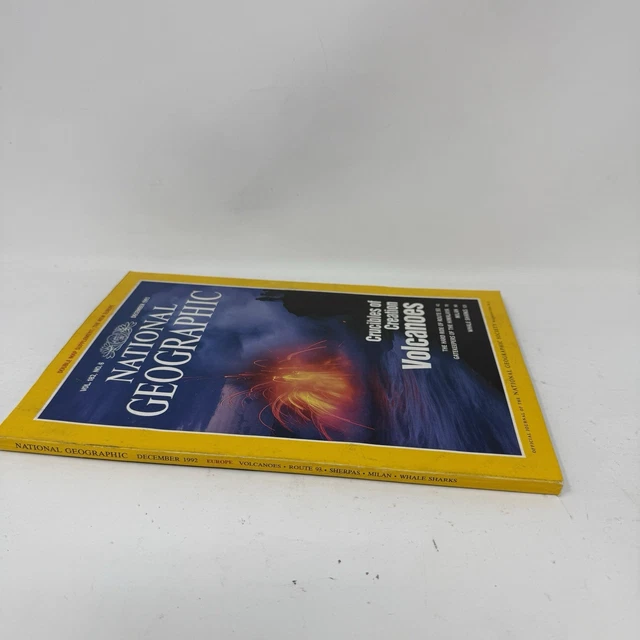 NATIONAL GEOGRAPHIC MAGAZINE Vintage December 1992 - Volcanoes Route 93 ...