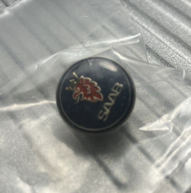 OFFICIAL SCANIA SAAB Truck Car Griffin Logo Enamel Metal Pin badge ...