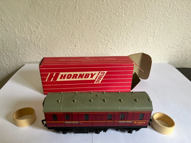 HORNBY DUBLO 4076 six wheeled passenger brake van oo gauge £37.08 ...