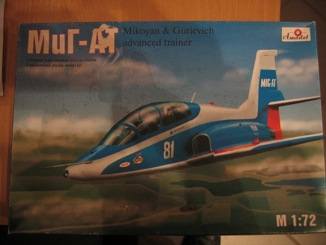 MIG-AT 1:72 AMODEL Mikoyan & Gurievich advanced trainer EUR 9,99 ...