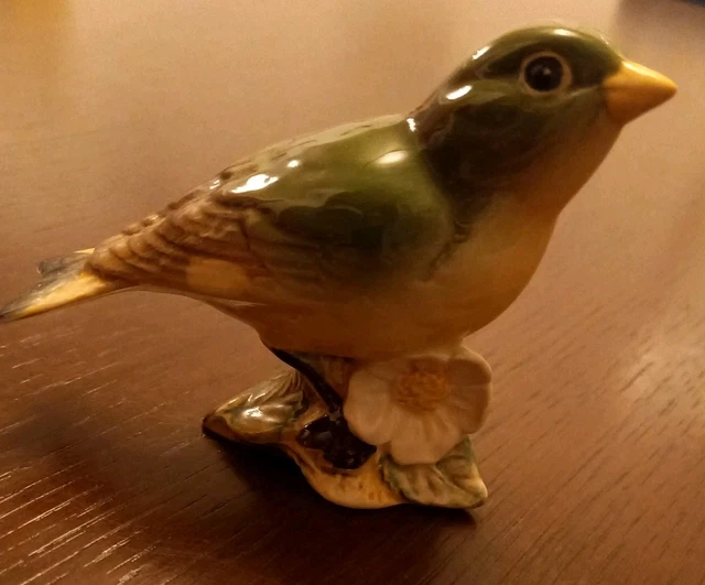 VINTAGE BESWICK PORCELAIN Bird "Greenfinch" 1960 Bird Backstamp 2105 ...