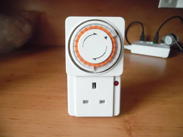 HOMEBASE 24 HOUR Segment Time Clock Switch Mains Adapter TS-ME1 (G4) £3 ...