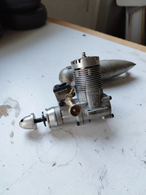 MAGNUM PRO 45 Motor Mit Schalldämpfer Und Dynamix Vergaser EUR 16,50 ...