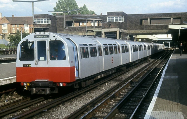 LONDON UNDERGROUND NEW Jubilee line stock Wembley Park 1986 Rail Photo ...