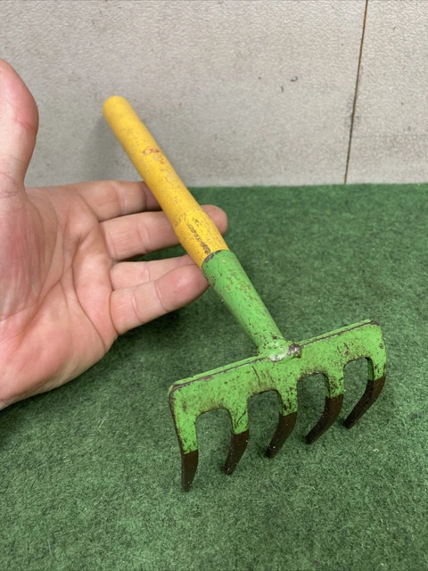 VINTAGE “WOLF” HAND rake gardening tools £12.95 - PicClick UK