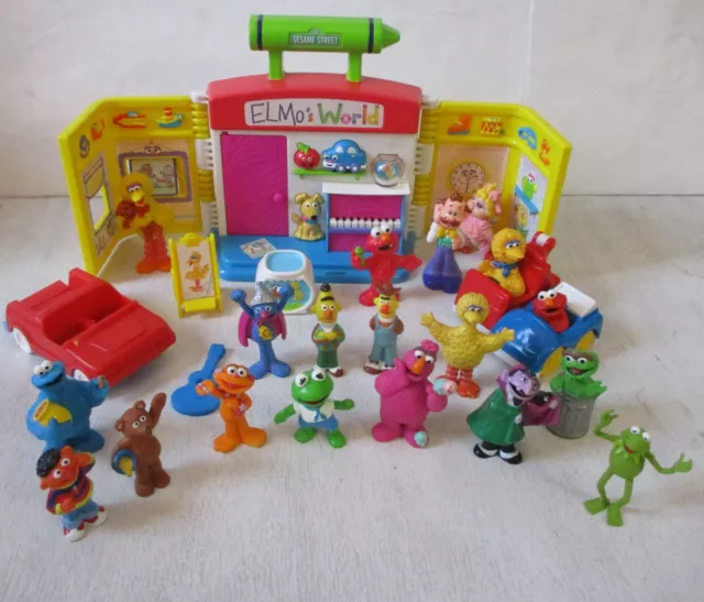 SESAME STREET ELMOS World Playset & Figures XMAS Toy Lot EUR 112,04 ... SESAME STREET ELMOS World Playset & Figures XMAS Toy Lot EUR 112,04 ...