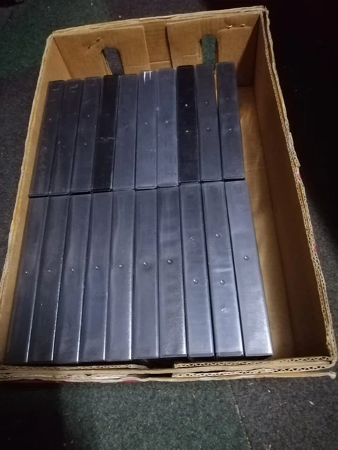 VHS - A4 Slick Size - BLACK Large Hard Clam Shell Cases - 1 Lot of 20 ...