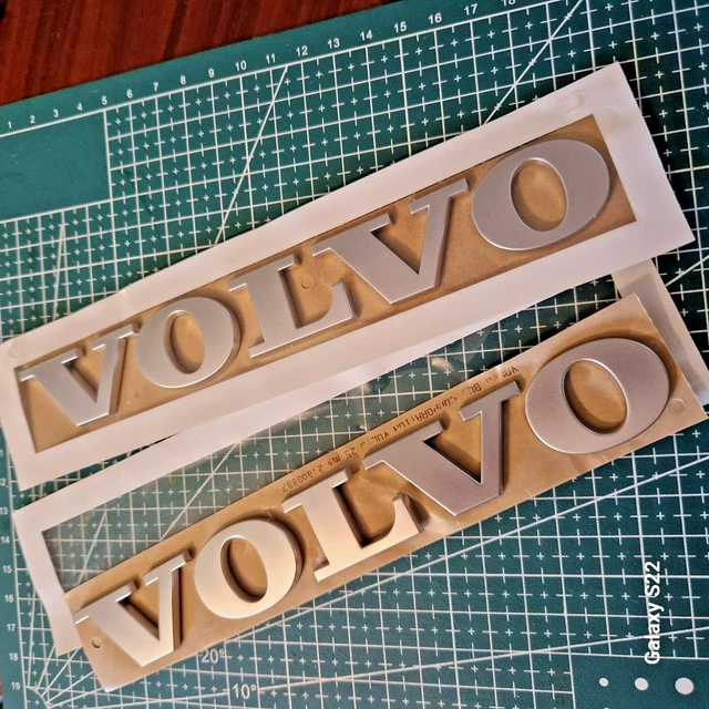 GENUINE VOLVO TRUCK Cab Tractor Unit Badges Bus/Coach 2 Pack Silver ...