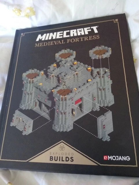 MINECRAFT: EXPLODED BUILDS: Medieval Fortress: An Official Minecraft ...