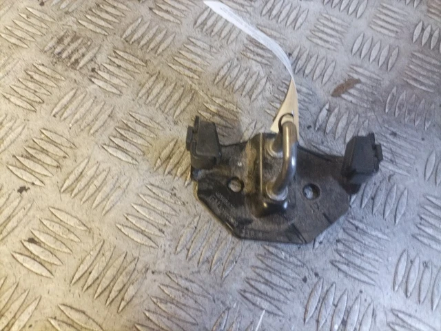 VAUXHALL ASTRA H Mk5 2004-2010 BOOT STRIKER PIN LATCH CATCH 13123839 £ ...