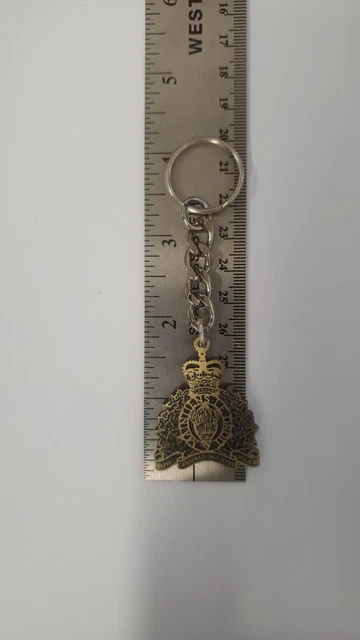 MAINTIENS LE DROIT Canadian Mounted Police Keychain Canada RCMP GRC $14 ...