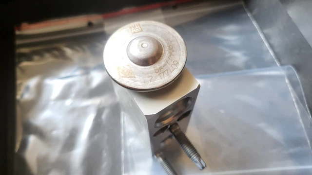NUOVA VALVOLA DI Espansione Aria Condizionata Originale Mercedes A/C ...