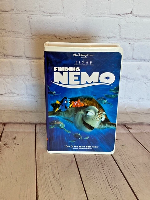 FINDING NEMO VHS by Walt Disney Pictures and Pixar Animation Studios ...