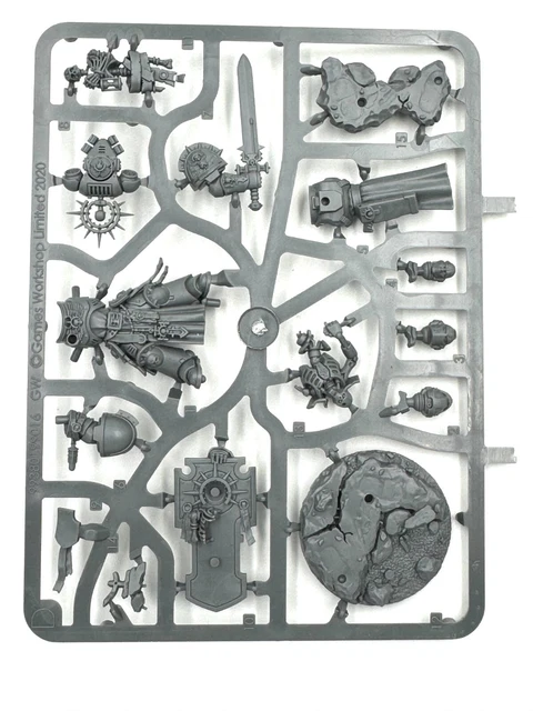 SPACE MARINE CAPTAIN con targa d'onore Relic Shield (Indomitus ...