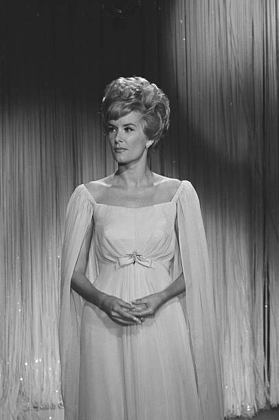 JOHNNY CARSON SHOW Singer actress Sally Ann Howes 1 Old TV Photo EUR 6 ...