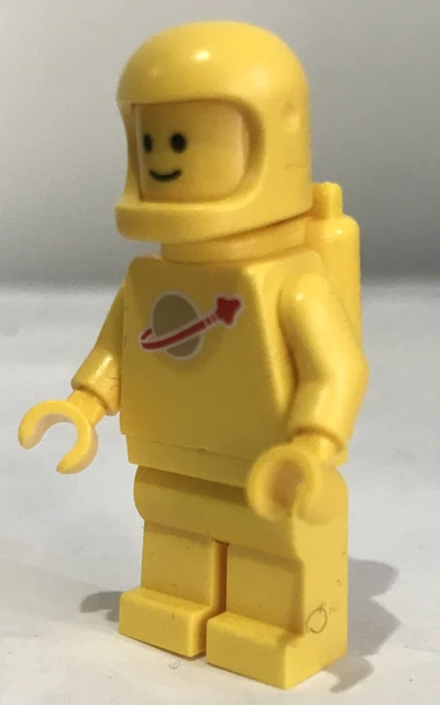 LEGO VINTAGE YELLOW CLASSIC SPACEMAN ASTRONAUT MINIFIGURE WITH HELMET ...