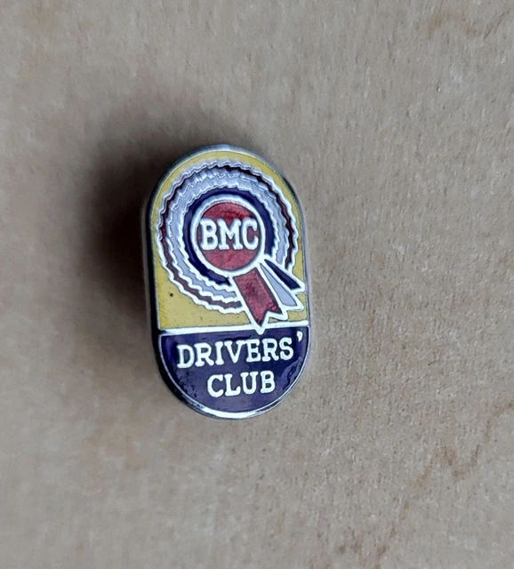 VINTAGE ENAMEL BMC British Motors Corporation Drivers Club Car brooch ...