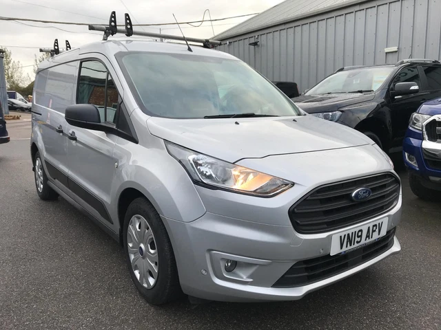 FORD TRANSIT CONNECT Double Cab in Van Trend 1.5L 100PS 6 Spd in ...