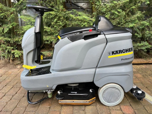 KARCHER B90R FLOOR Cleaner Ride On Scrubber Dryer £5,600.00 - PicClick UK