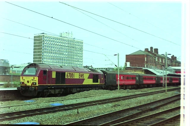 35MM RAILWAY COLOUR Negative Class 67 001 at Crewe £1.95 - PicClick UK