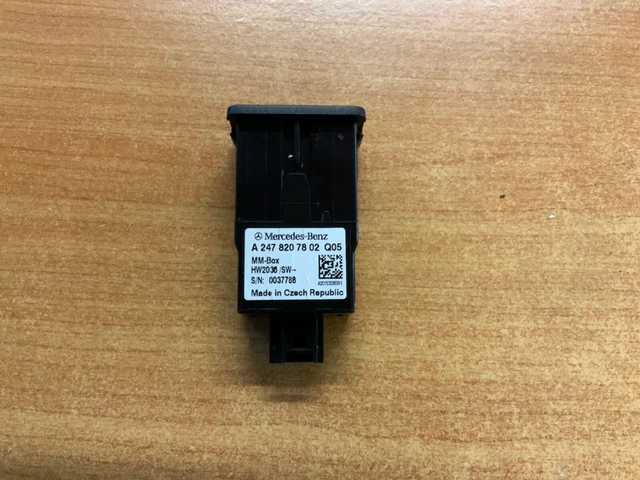 MERCEDES SPRINTER W907 2022 USB Anschluss (neuer Typ) A2478207802Q05 ...