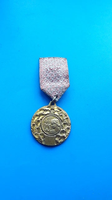 #20124# BELGIQUE/ JOLIE médaille en bronze/ Musique/ EUR 10,00 ...