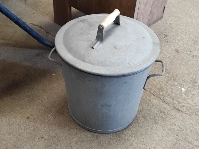 ANCIENNE LESSIVEUSE GALVANISÉE zinc 33cm de diamètre 32cm de haut ...