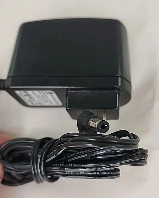 HONOR SWITCHING ADAPTER Model ADS-18C-12 1218GPCU Input 100-240V ...