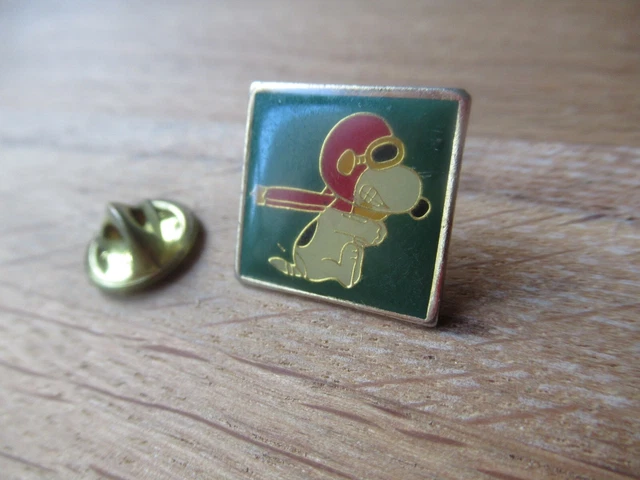 SNOOPY COMIC STRIP Peanuts Vintage Pin's Badge EUR 23,00 - PicClick FR