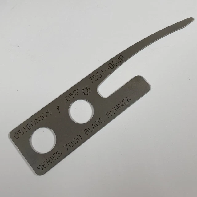 STRYKER 7551-0000 OSTEONICS Series 7000 Blade Runner .050" Femoral ...
