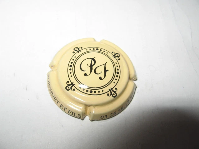 1 CAPSULE DE champagne Poissinet et Fils N°1 crème et noir EUR 1,00 ...