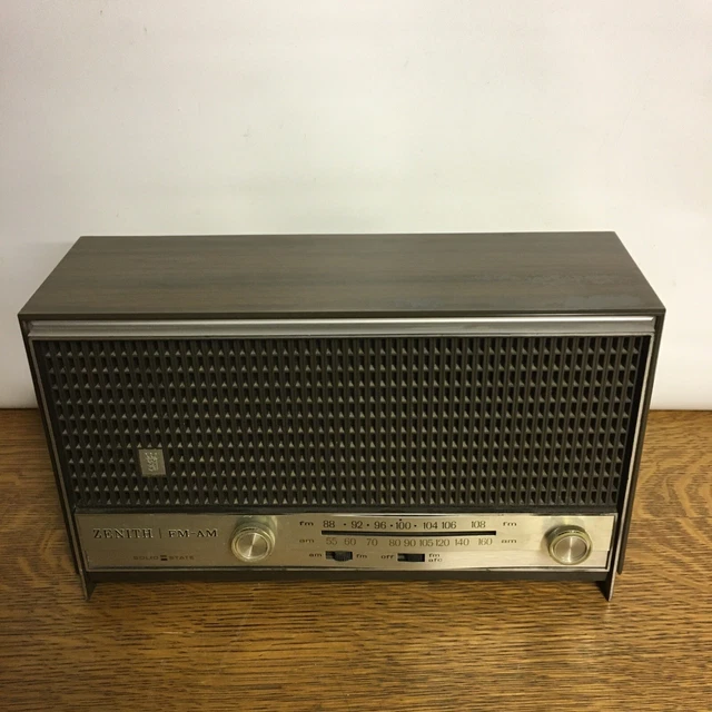 VINTAGE ZENITH RADIO AM/FM Solid State Model A-411-A Tested Working $45 ...