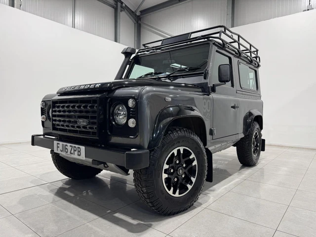 LAND ROVER DEFENDER 90 2.2 TDCi Adventure 4WD SWB Euro 5 3dr Diesel ...