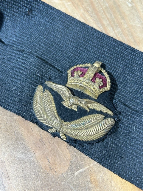 ANTIQUE EARLY BRASS PRE 1940s RAF CAP BADGE BAND KINGS CROWN AIR FORCE ...