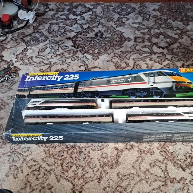 HORNBY INTERCITY 225 Electric Train Set £40.00 - PicClick UK