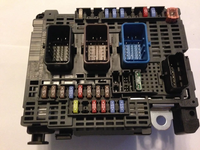NEW GENUINE PEUGEOT 508 Fuse Box BSI MUX Body Computer 9807428180 98 ...