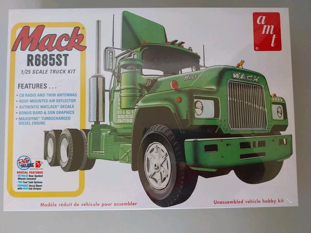AMT MACK R685ST Semi Tractor Truck 1:25 Scale Plastic Kit £36.08 ...