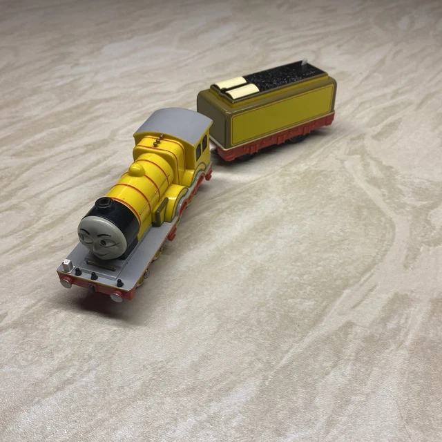 THOMAS THE TANK Engine Trackmaster Molly And Tender battery train 2005 ...