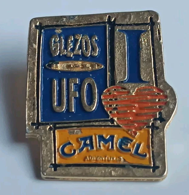SPILLA PINS DISTINTIVO Stemma Simbolo Badge Logo Camel Trophy Cigarette ...