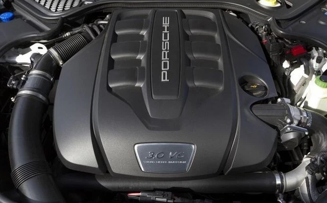 2013 PORSCHE 92A Cayenne 3,0 D Diesel Motor Engine MCR.CA 180 KW 245 PS ...