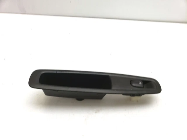 RENAULT KADJAR REAR Window Control Switch Button Panel 829508687R 018 £ ...