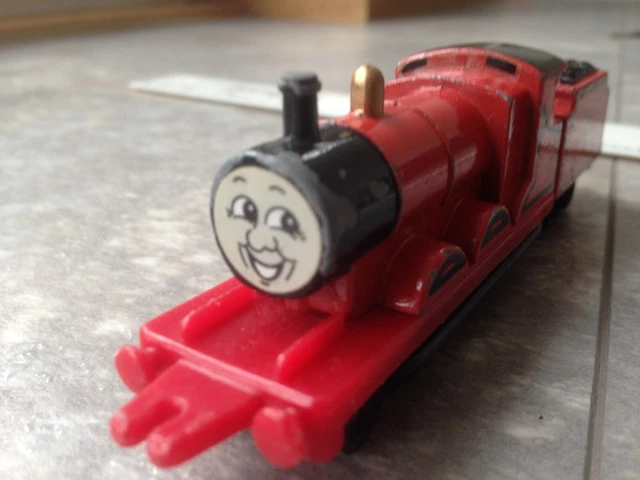 THOMAS THE TANK ENGINE. JAMES THE RED ENGINE NUMBER 5 (Ertl) Buona Cond ...