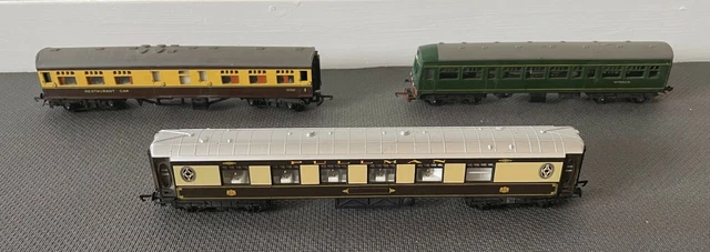 VINTAGE HORNBY TRIANG Coaches X 3, Pullman S8914 / R157-158 / R229-224 ...
