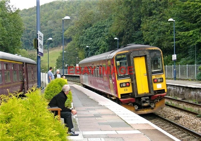 Photo 153 Class Single Unit Dmu 153 373 Departing From Bodmin Parkway Station B £165 Picclick Uk 