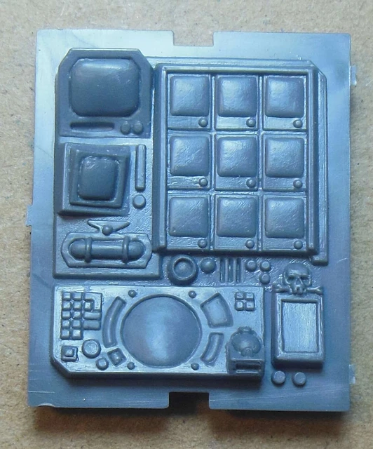 SPACE MARINES - Land Raider Tank - Internal Control Panel (a) Bits ...