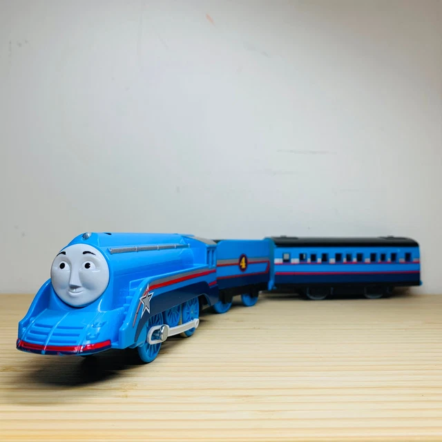 SHOOTING STAR GORDON - Thomas & Friends Trackmaster Motorised Railway ...