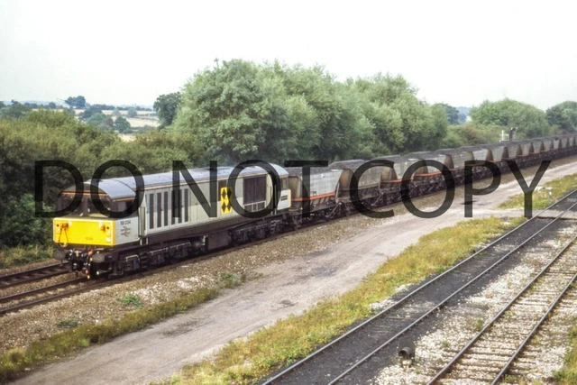 UK DIESEL TRAIN Railway Photograph Of Class 58 58034 Loco. Rm58-150 £1. ...